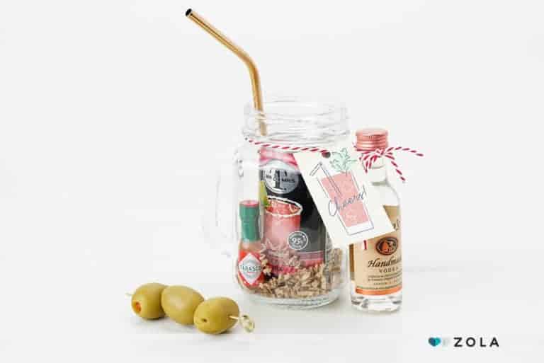 DIY Mason Jar Cocktail Kits Your Guests Will Adore